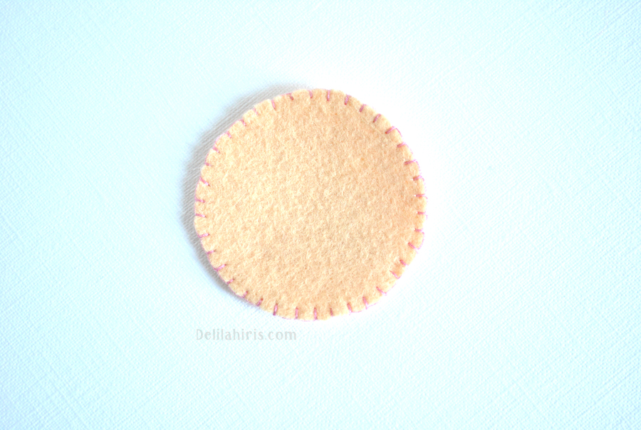 Valentine’s Felt Fortune Cookies – Delilah Iris Felt Crafts