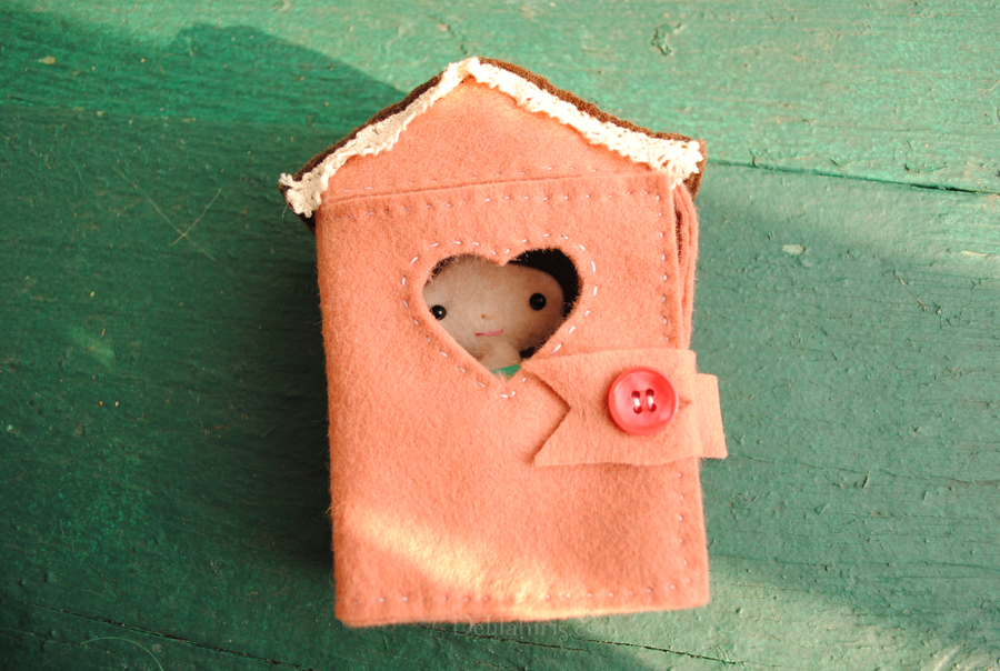 felt doll house pattern – Delilah Iris Felt Crafts