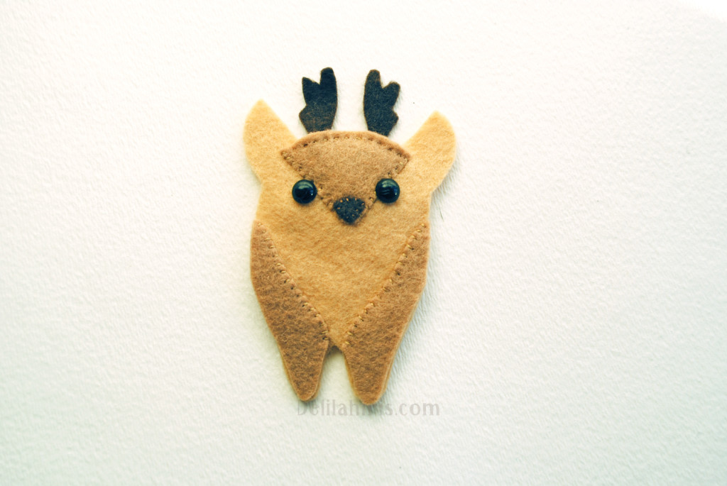 Reindeer Felt Ornament Pattern – Delilah Iris Felt Crafts